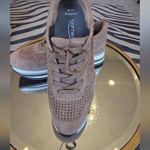 Softwaves | Shoes | Womens Tan Platform Sneakers | Poshmark